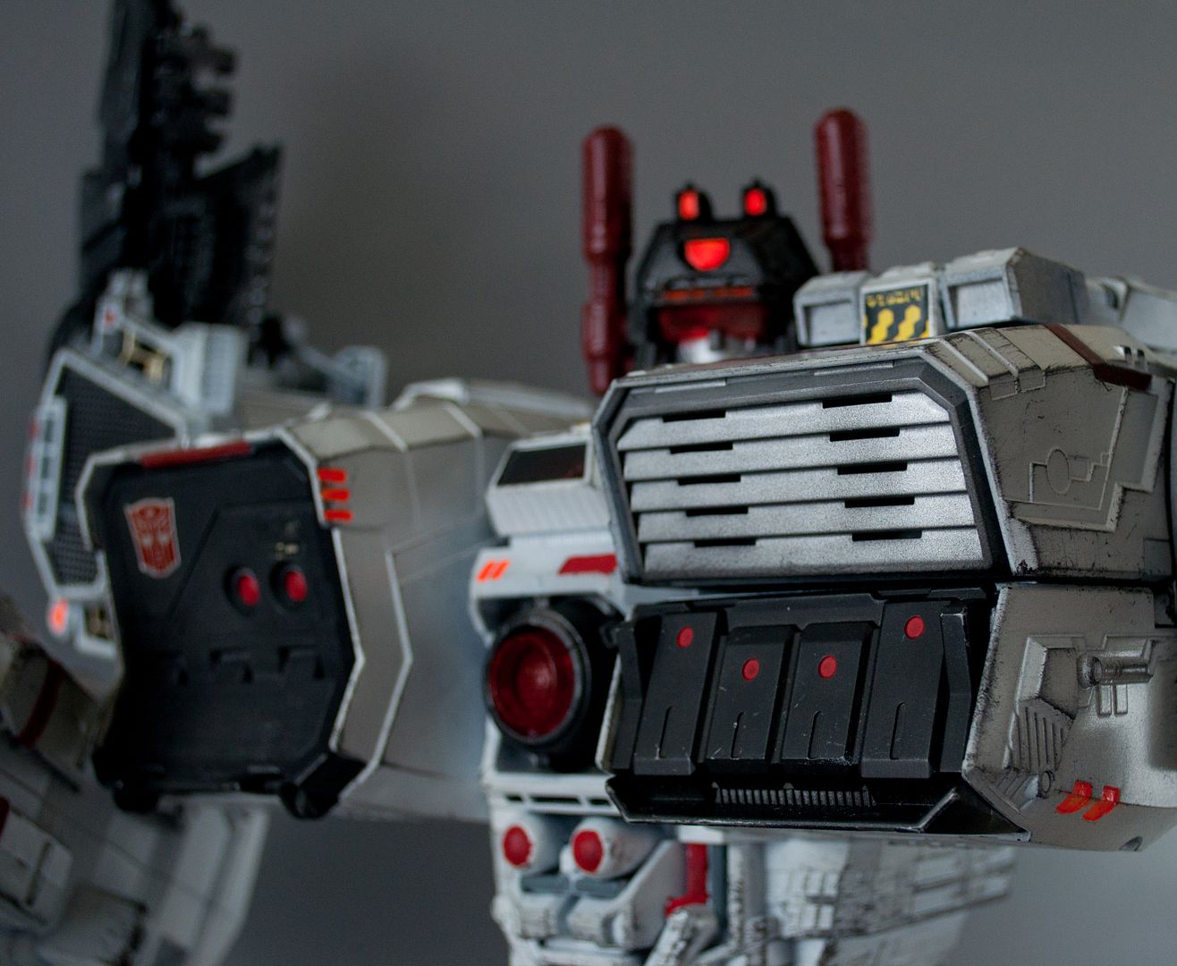 Generations Metroplex • SEIBERTRON • The Energon Pub